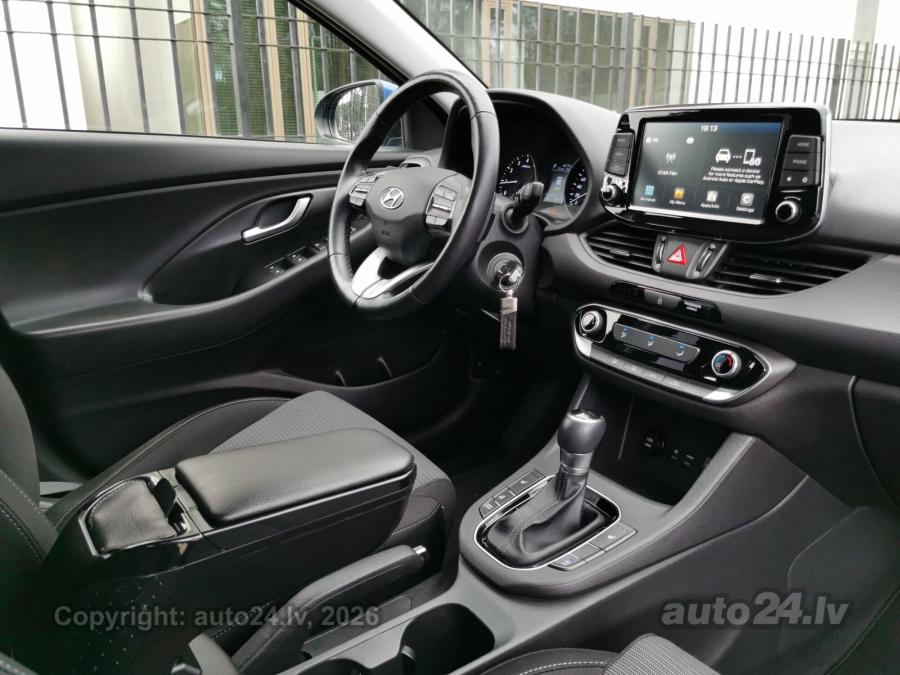 Zils Hyundai i30 2019 Tallina, ar dzinēja tilpumu 1.40 L un nobraukumu 91 tūkst. km par 11490 €, foto 21 vietnē AUTOMOTO.COM.LV