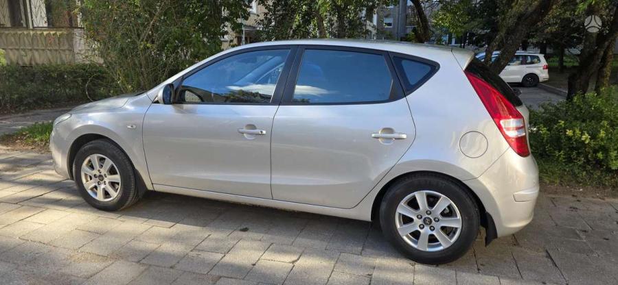 Brūns Hyundai i30 2008 Viļņa, ar dzinēja tilpumu 1.59 L un nobraukumu 119 tūkst. km par 4000 €, foto 1 vietnē AUTOMOTO.COM.LV