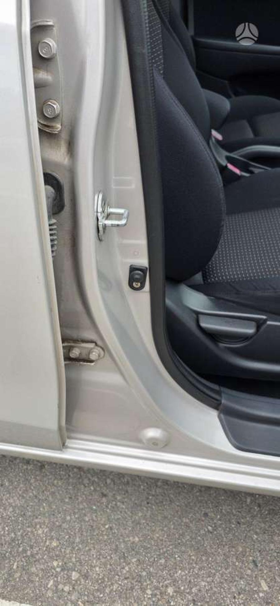 Brūns Hyundai i30 2008 Viļņa, ar dzinēja tilpumu 1.59 L un nobraukumu 119 tūkst. km par 4000 €, foto 12 vietnē AUTOMOTO.COM.LV