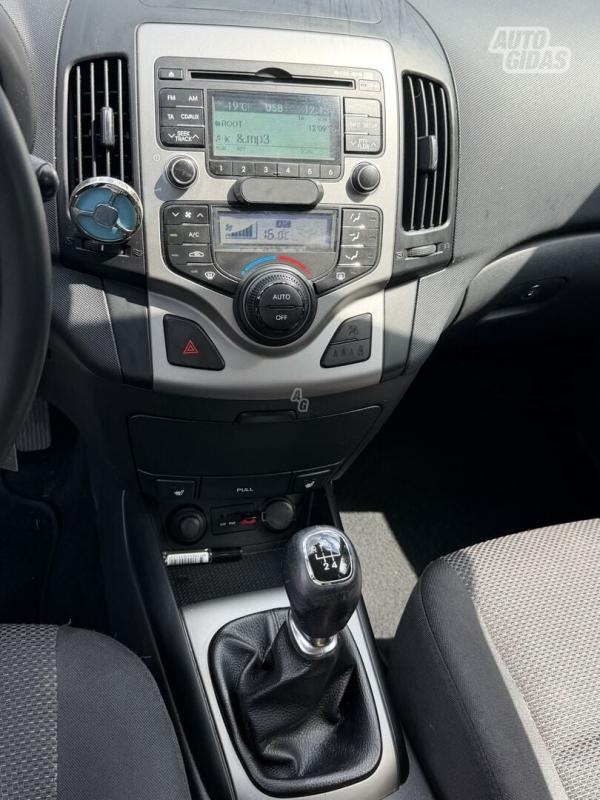 Brūns Hyundai i30 2011 Alīta, ar dzinēja tilpumu 1.40 L un nobraukumu 171 tūkst. km par 3000 €, foto 7 vietnē AUTOMOTO.COM.LV