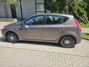 Brūns Hyundai i30 2011 Rīga, ar dzinēja tilpumu 1.40 L un nobraukumu 245 tūkst. km par 2300 €, foto 5 vietnē AUTOMOTO.COM.LV