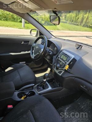 Brūns Hyundai i30 2011 Rīga, ar dzinēja tilpumu 1.40 L un nobraukumu 245 tūkst. km par 2300 €, foto 6 vietnē AUTOMOTO.COM.LV