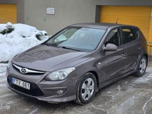 Brūns Hyundai i30 2012 Viļņa, ar dzinēja tilpumu 1.40 L un nobraukumu 201 tūkst. km par 1900 €, foto  vietnē AUTOMOTO.COM.LV
