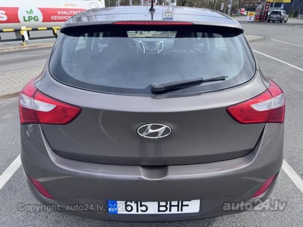Brūns Hyundai i30 2012 Tallina, ar dzinēja tilpumu 1.40 L un nobraukumu 175 tūkst. km par 3200 €, foto 7 vietnē AUTOMOTO.COM.LV