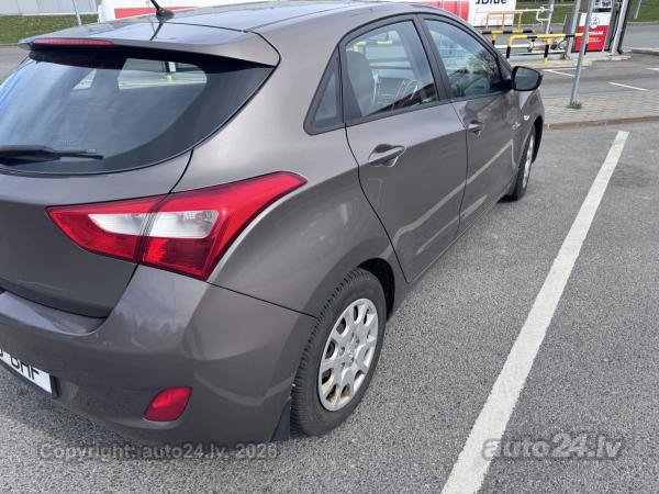 Brūns Hyundai i30 2012 Tallina, ar dzinēja tilpumu 1.40 L un nobraukumu 175 tūkst. km par 3200 €, foto 8 vietnē AUTOMOTO.COM.LV