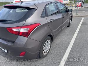 Коричневый Хендай i30 2012 в Таллин, объемом двигателя 1.40 л и пробегом 175 тыс. км за 3200 €, фото 9 на AUTOMOTO.COM.LV