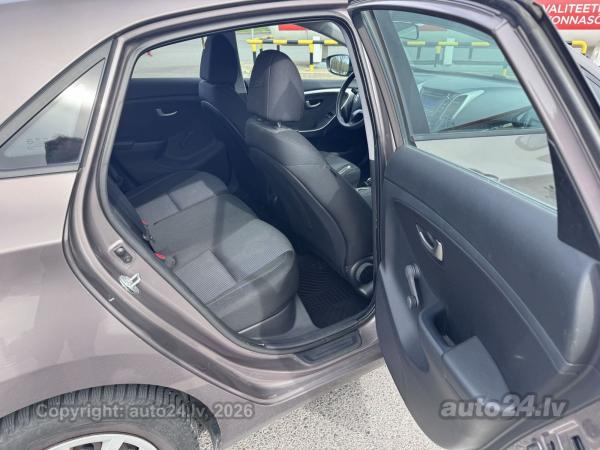 Brūns Hyundai i30 2012 Tallina, ar dzinēja tilpumu 1.40 L un nobraukumu 175 tūkst. km par 3200 €, foto 9 vietnē AUTOMOTO.COM.LV