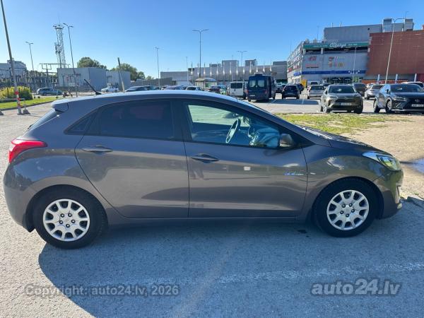 Brūns Hyundai i30 2012 Tallina, ar dzinēja tilpumu 1.40 L un nobraukumu 204 tūkst. km par 3500 €, foto 4 vietnē AUTOMOTO.COM.LV
