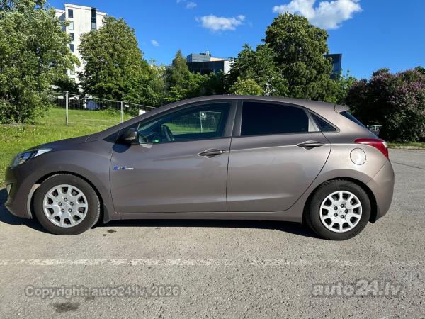 Brūns Hyundai i30 2012 Tallina, ar dzinēja tilpumu 1.40 L un nobraukumu 204 tūkst. km par 3500 €, foto 10 vietnē AUTOMOTO.COM.LV
