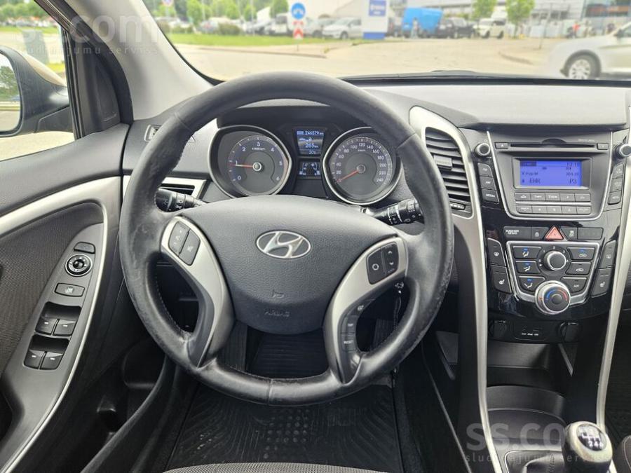 Brūns Hyundai i30 2012 Rīga, ar dzinēja tilpumu 1.60 L un nobraukumu 247 tūkst. km par 3600 €, foto 10 vietnē AUTOMOTO.COM.LV