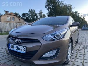 Brown Hyundai i30 2012 in Riga, with an engine capacity of 1.40 L and mileage of 208 thousand km for 3000 €, photo 3 on AUTOMOTO.COM.LV