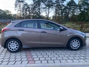 Brown Hyundai i30 2012 in Riga, with an engine capacity of 1.40 L and mileage of 208 thousand km for 3000 €, photo 4 on AUTOMOTO.COM.LV
