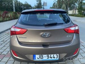 Brown Hyundai i30 2012 in Riga, with an engine capacity of 1.40 L and mileage of 208 thousand km for 3000 €, photo 5 on AUTOMOTO.COM.LV