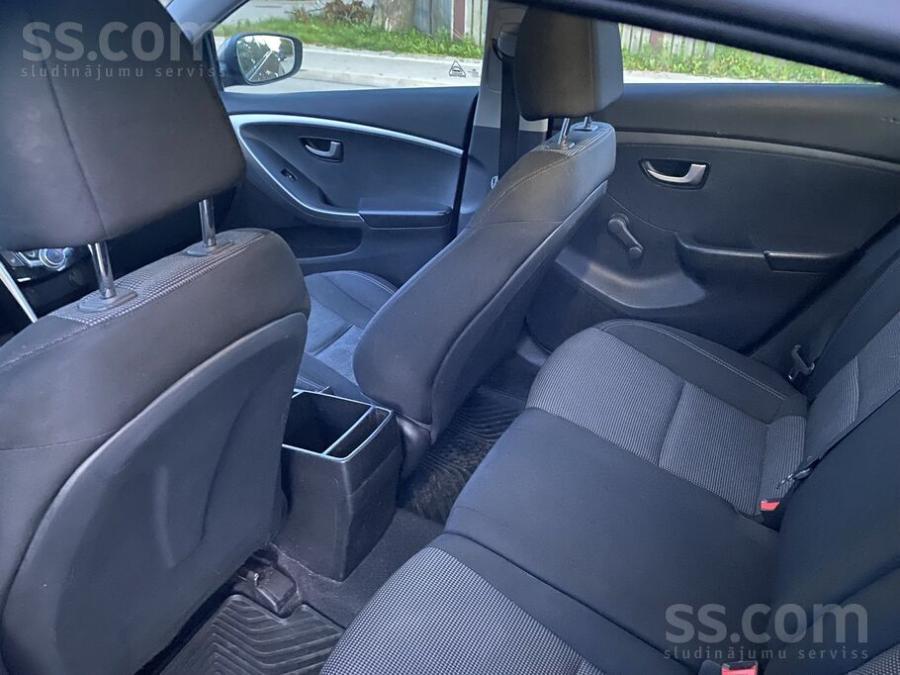 Brown Hyundai i30 2012 in Riga, with an engine capacity of 1.40 L and mileage of 208 thousand km for 3000 €, photo 8 on AUTOMOTO.COM.LV