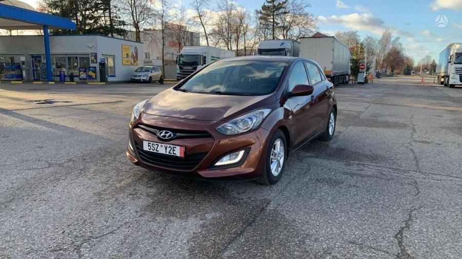 Brown Hyundai i30 2013 in Marijampole, with an engine capacity of 1.59 L and mileage of 200 thousand km for 4300 €, photo 1 on AUTOMOTO.COM.LV