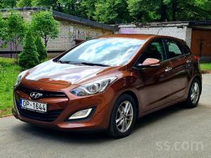 Brūns Hyundai i30 2013 Rīga, ar dzinēja tilpumu 1.60 L un nobraukumu 158 tūkst. km par 7200 €, foto  vietnē AUTOMOTO.COM.LV