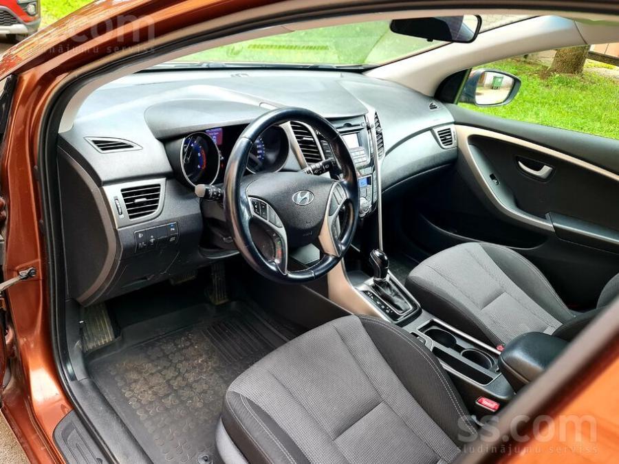 Brūns Hyundai i30 2013 Rīga, ar dzinēja tilpumu 1.60 L un nobraukumu 158 tūkst. km par 7200 €, foto 5 vietnē AUTOMOTO.COM.LV