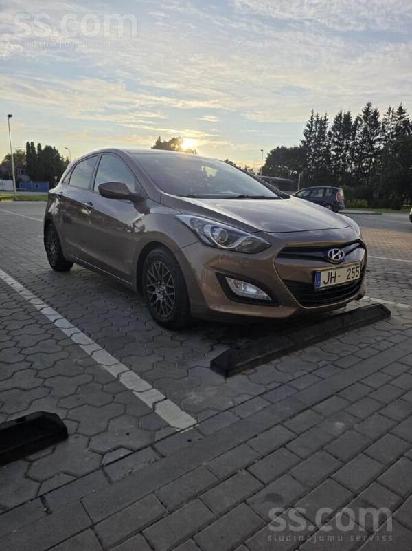 Коричневый Хендай i30 2013 в Рига, объемом двигателя 1.40 л и пробегом 183 тыс. км за 4190 €, фото 5 на AUTOMOTO.COM.LV