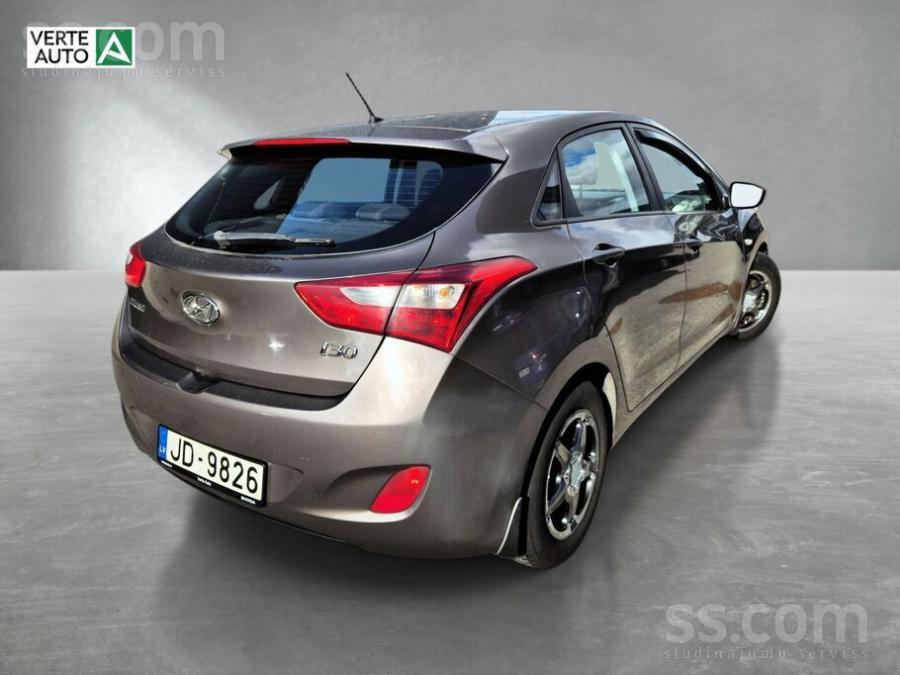 Коричневый Хендай i30 2013 в Рига, объемом двигателя 1.40 л и пробегом 130 тыс. км за 3490 €, фото 5 на AUTOMOTO.COM.LV