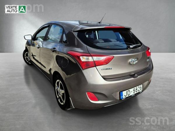 Brūns Hyundai i30 2013 Rīga, ar dzinēja tilpumu 1.40 L un nobraukumu 130 tūkst. km par 3490 €, foto 7 vietnē AUTOMOTO.COM.LV