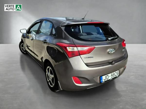 Коричневый Хендай i30 2013 в Рига, объемом двигателя 1.40 л и пробегом 130 тыс. км за 3490 €, фото 5 на AUTOMOTO.COM.LV