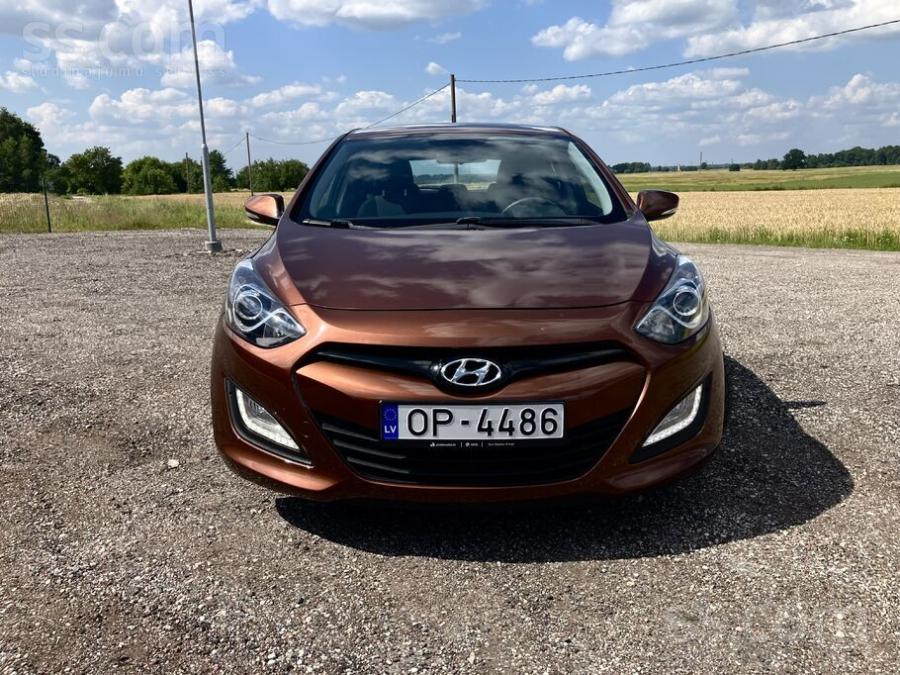 Brūns Hyundai i30 2014 Talsi, ar dzinēja tilpumu 1.40 L un nobraukumu 257 tūkst. km par 6500 €, foto 9 vietnē AUTOMOTO.COM.LV