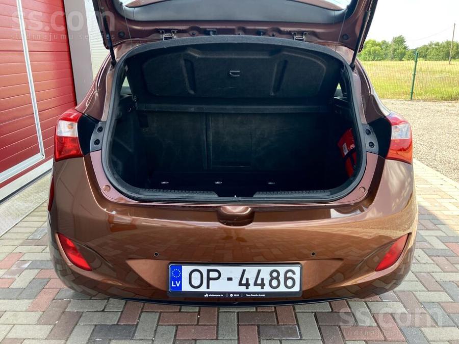 Brūns Hyundai i30 2014 Talsi, ar dzinēja tilpumu 1.40 L un nobraukumu 257 tūkst. km par 6500 €, foto 15 vietnē AUTOMOTO.COM.LV