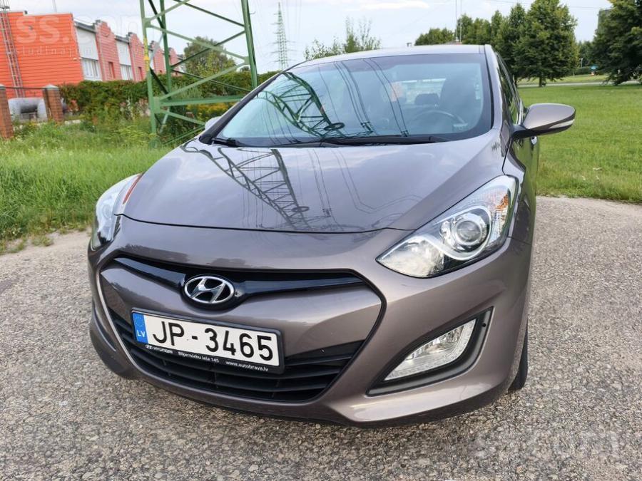 Brown Hyundai i30 2014 in Riga, with an engine capacity of 1.60 L and mileage of 102 thousand km for 5500 €, photo 5 on AUTOMOTO.COM.LV