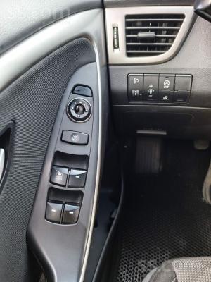 Brown Hyundai i30 2014 in Riga, with an engine capacity of 1.60 L and mileage of 102 thousand km for 5500 €, photo 7 on AUTOMOTO.COM.LV