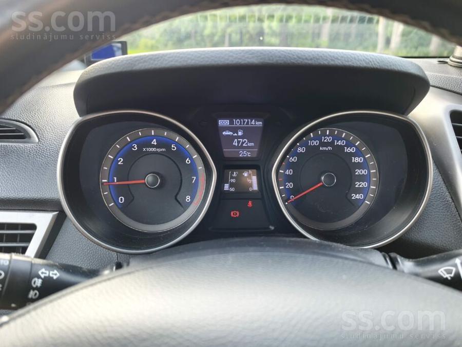 Brown Hyundai i30 2014 in Riga, with an engine capacity of 1.60 L and mileage of 102 thousand km for 5500 €, photo 8 on AUTOMOTO.COM.LV