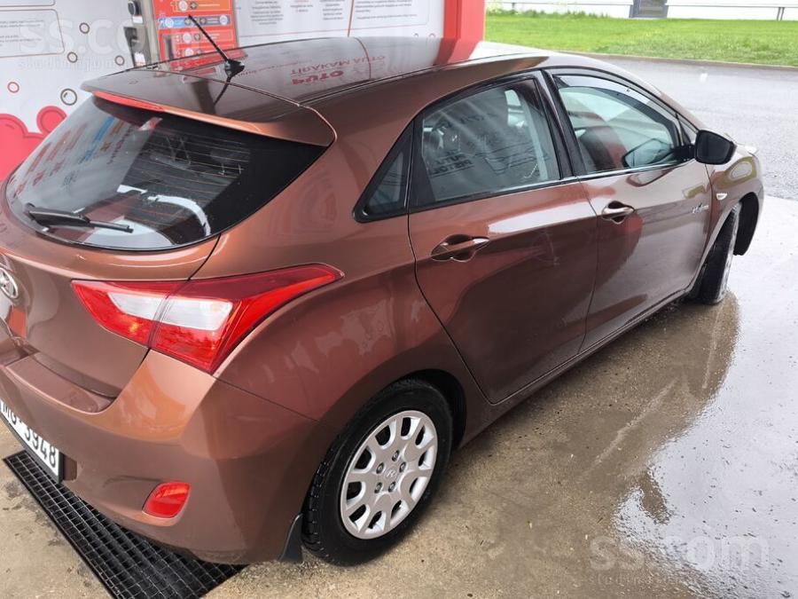 Brūns Hyundai i30 2014 Rīga, ar dzinēja tilpumu 1.40 L un nobraukumu 153 tūkst. km par 3850 €, foto 8 vietnē AUTOMOTO.COM.LV
