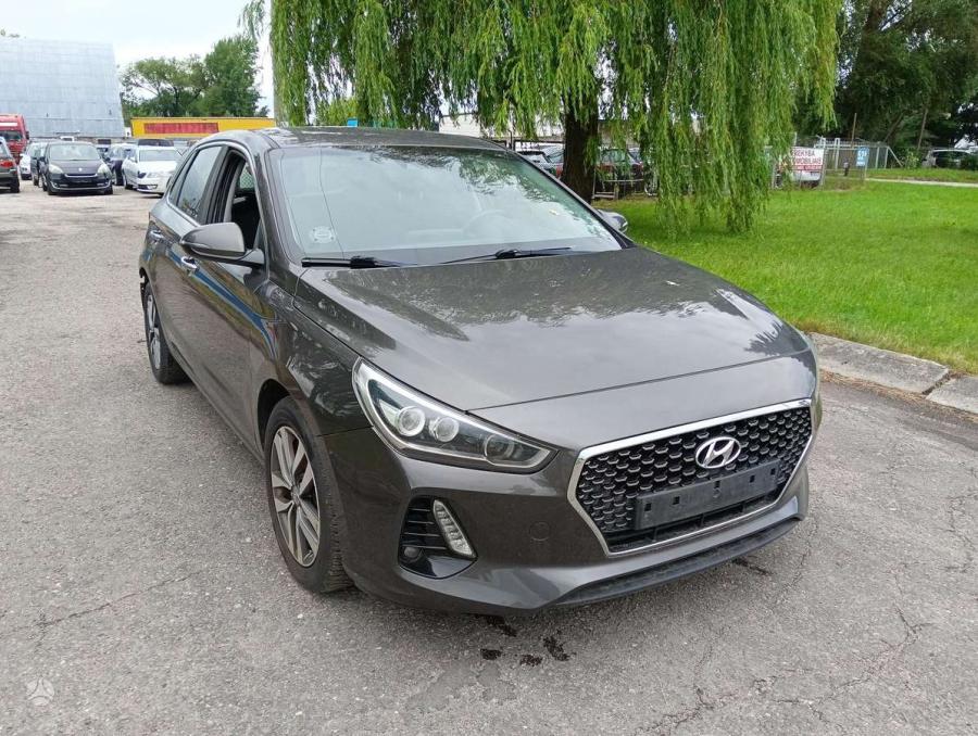 Brūns Hyundai i30 2017 Marijampole, ar dzinēja tilpumu 1.58 L un nobraukumu 374 tūkst. km par 4300 €, foto 5 vietnē AUTOMOTO.COM.LV