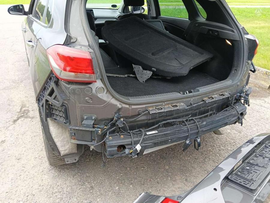 Brūns Hyundai i30 2017 Marijampole, ar dzinēja tilpumu 1.58 L un nobraukumu 374 tūkst. km par 4300 €, foto 13 vietnē AUTOMOTO.COM.LV