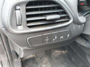 Brūns Hyundai i30 2017 Marijampole, ar dzinēja tilpumu 1.58 L un nobraukumu 374 tūkst. km par 4300 €, foto 21 vietnē AUTOMOTO.COM.LV