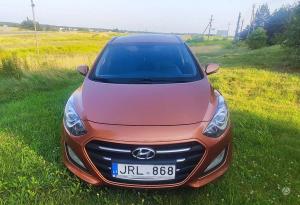 Brown Hyundai i30 2017 in Vilnius, with an engine capacity of 1.59 L and mileage of 240 thousand km for 4900 €, photo  on AUTOMOTO.COM.LV