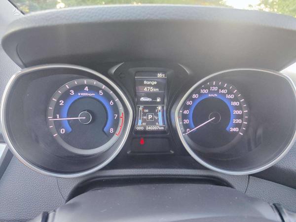 Brown Hyundai i30 2017 in Vilnius, with an engine capacity of 1.59 L and mileage of 240 thousand km for 4900 €, photo 9 on AUTOMOTO.COM.LV