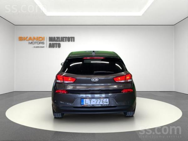 Хендай i30 2018 в Рига на AUTOMOTO.COM.LV Коричневый Хендай i30 2018 в Рига, объемом двигателя 1.40 л и пробегом 202 тыс. км за 8490 €, фото 6 на AUTOMOTO.COM.LV