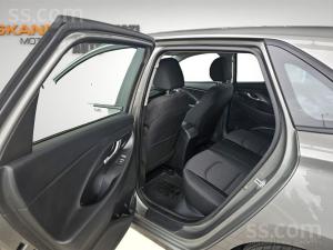 Brūns Hyundai i30 2019 Liepāja, ar dzinēja tilpumu 1.40 L un nobraukumu 48 tūkst. km par 9650 €, foto 8 vietnē AUTOMOTO.COM.LV