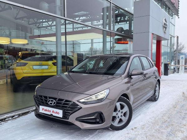 Brown Hyundai i30 2020 in Vilnius, with an engine capacity of 1.00 L and mileage of 43 thousand km for 14900 €, photo 1 on AUTOMOTO.COM.LV