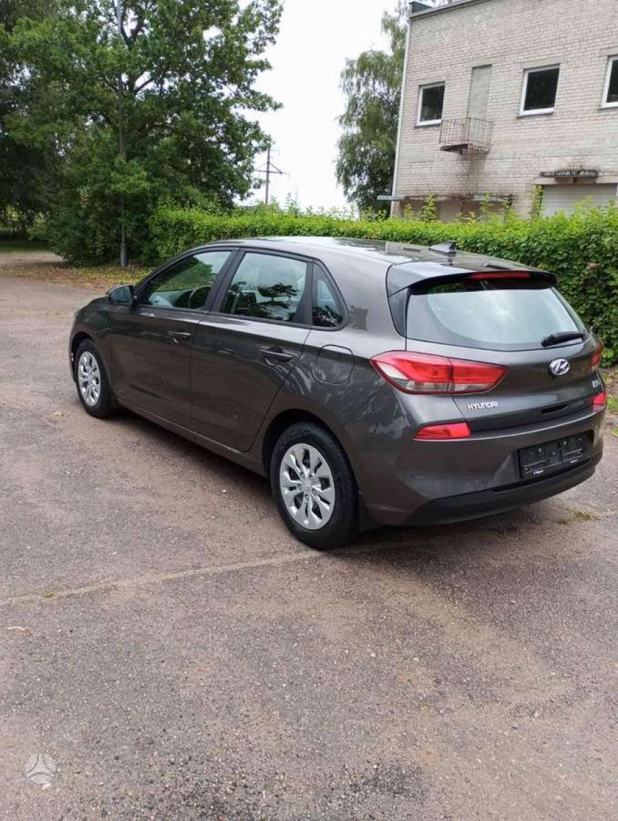 Brown Hyundai i30 2020 in Kelme, with an engine capacity of 1.40 L and mileage of 66 thousand km for 11500 €, photo 4 on AUTOMOTO.COM.LV