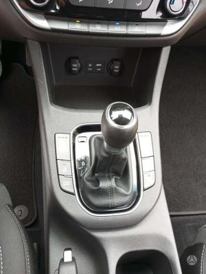 Brown Hyundai i30 2020 in Kelme, with an engine capacity of 1.40 L and mileage of 66 thousand km for 11500 €, photo 11 on AUTOMOTO.COM.LV