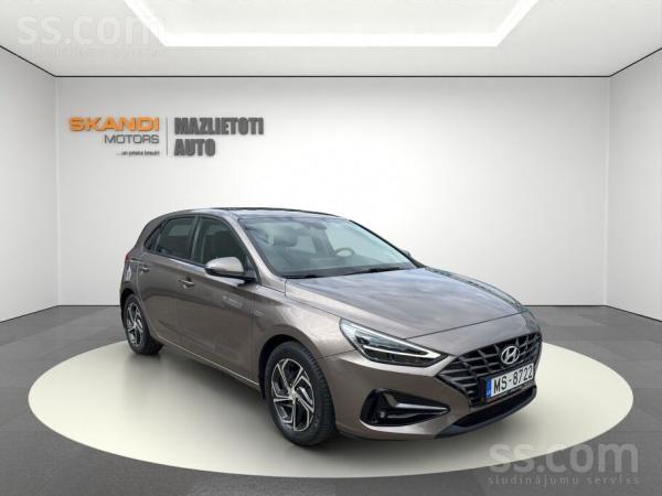Brown Hyundai i30 2021 in Riga, with an engine capacity of 1.00 L and mileage of 92 thousand km for 12790 €, photo 8 on AUTOMOTO.COM.LV
