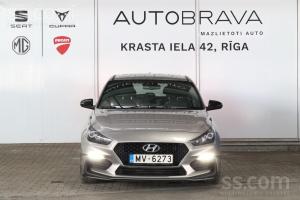 Brown Hyundai i30 2021 in Riga, with an engine capacity of 1.40 L and mileage of 92 thousand km for 12990 €, photo 3 on AUTOMOTO.COM.LV