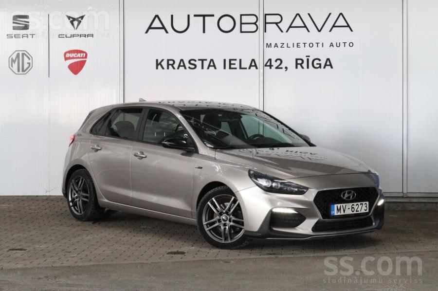 Brown Hyundai i30 2021 in Riga, with an engine capacity of 1.40 L and mileage of 92 thousand km for 12990 €, photo 4 on AUTOMOTO.COM.LV
