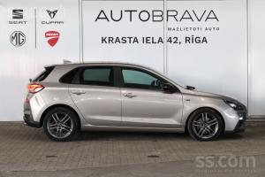 Brown Hyundai i30 2021 in Riga, with an engine capacity of 1.40 L and mileage of 92 thousand km for 12990 €, photo 6 on AUTOMOTO.COM.LV