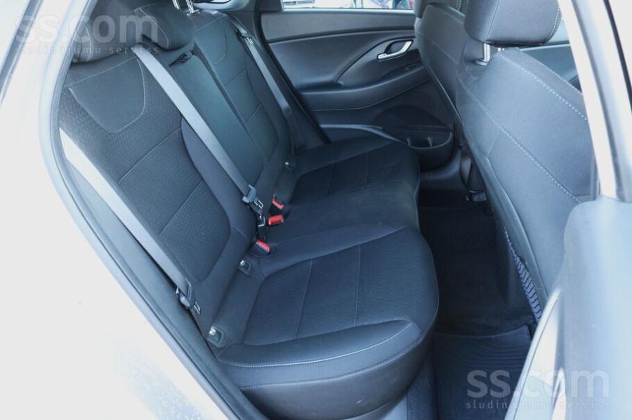 Brown Hyundai i30 2021 in Riga, with an engine capacity of 1.40 L and mileage of 92 thousand km for 12990 €, photo 26 on AUTOMOTO.COM.LV