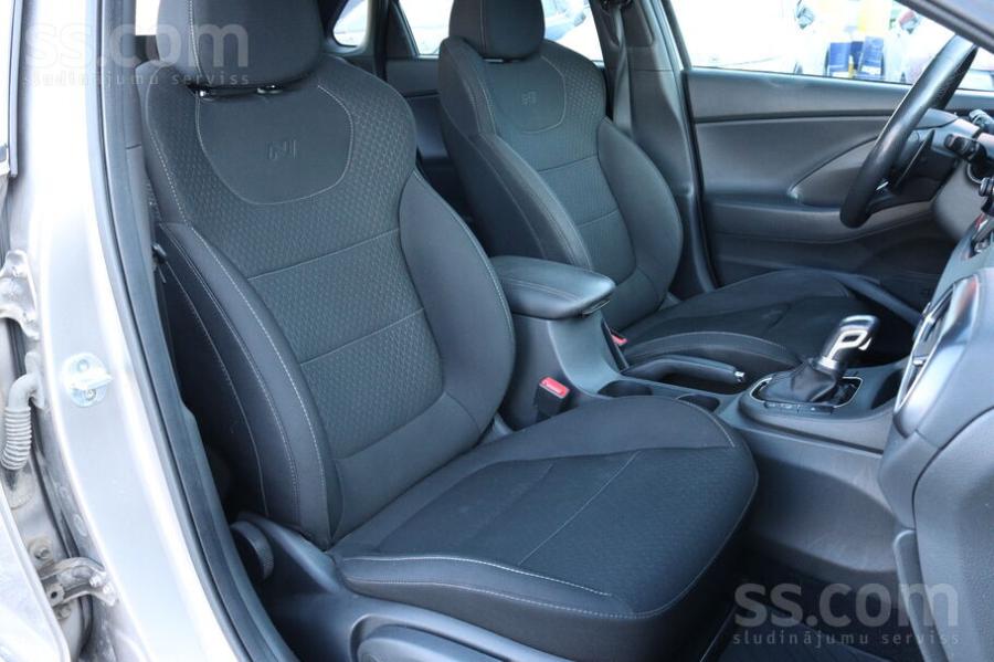 Brown Hyundai i30 2021 in Riga, with an engine capacity of 1.40 L and mileage of 92 thousand km for 12990 €, photo 28 on AUTOMOTO.COM.LV