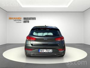Brown Hyundai i30 2024 in Riga, with an engine capacity of 1.00 L and mileage of 27 thousand km for 17790 €, photo 5 on AUTOMOTO.COM.LV