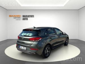 Brown Hyundai i30 2024 in Riga, with an engine capacity of 1.00 L and mileage of 27 thousand km for 17790 €, photo 6 on AUTOMOTO.COM.LV