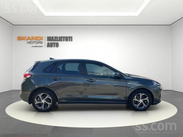 Brown Hyundai i30 2024 in Riga, with an engine capacity of 1.00 L and mileage of 27 thousand km for 17790 €, photo 6 on AUTOMOTO.COM.LV